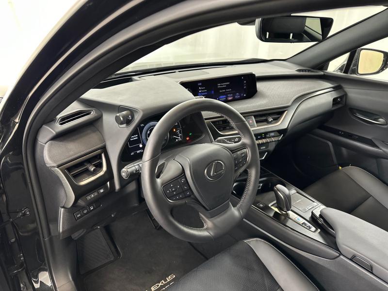 Lexus UX 300e SUV Electric Privilege Line - Авто з США | Energy Hub Дніпро